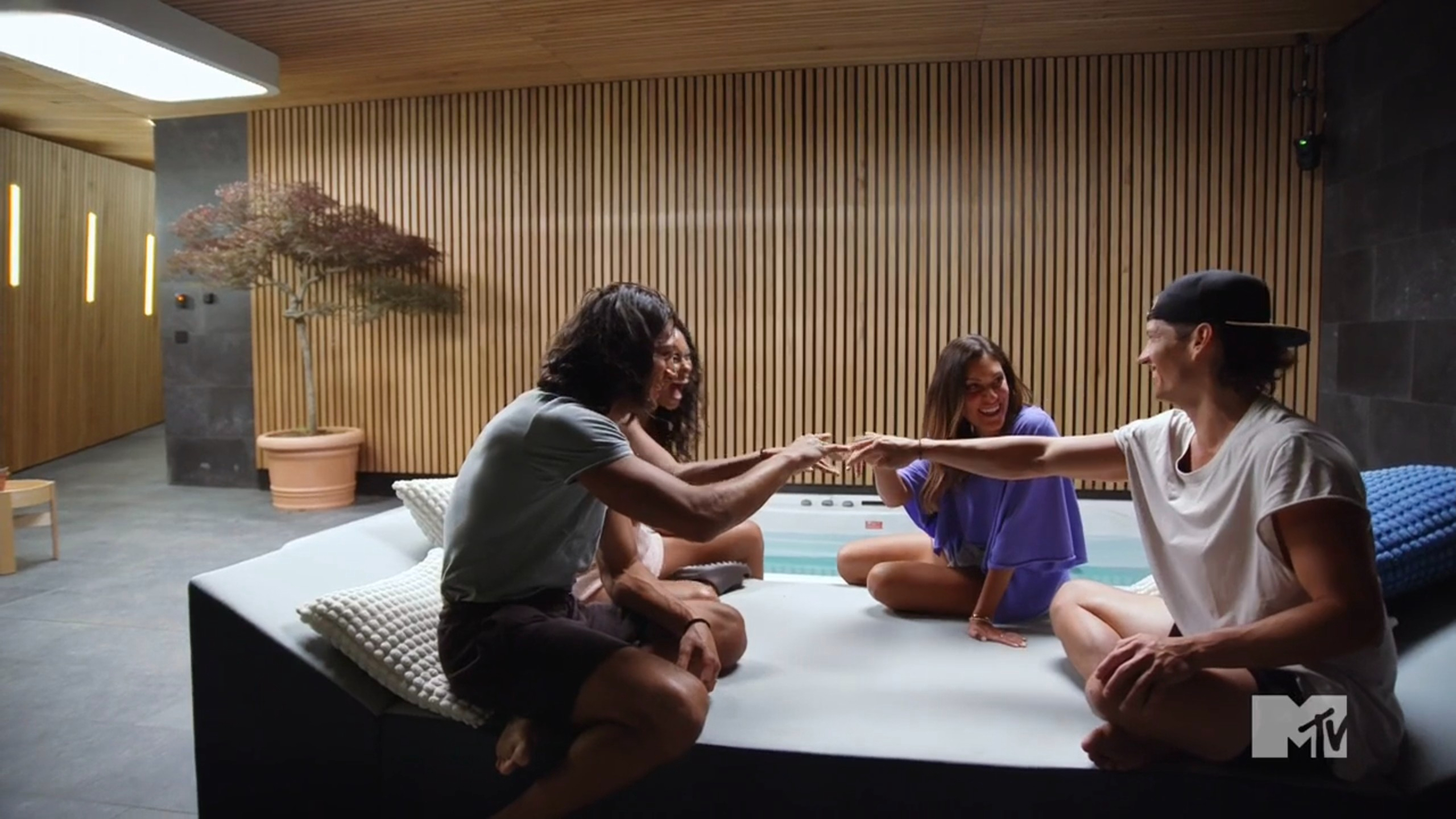 The Challenge Battle for a New Champion: Top Moments from Episode 6 ...